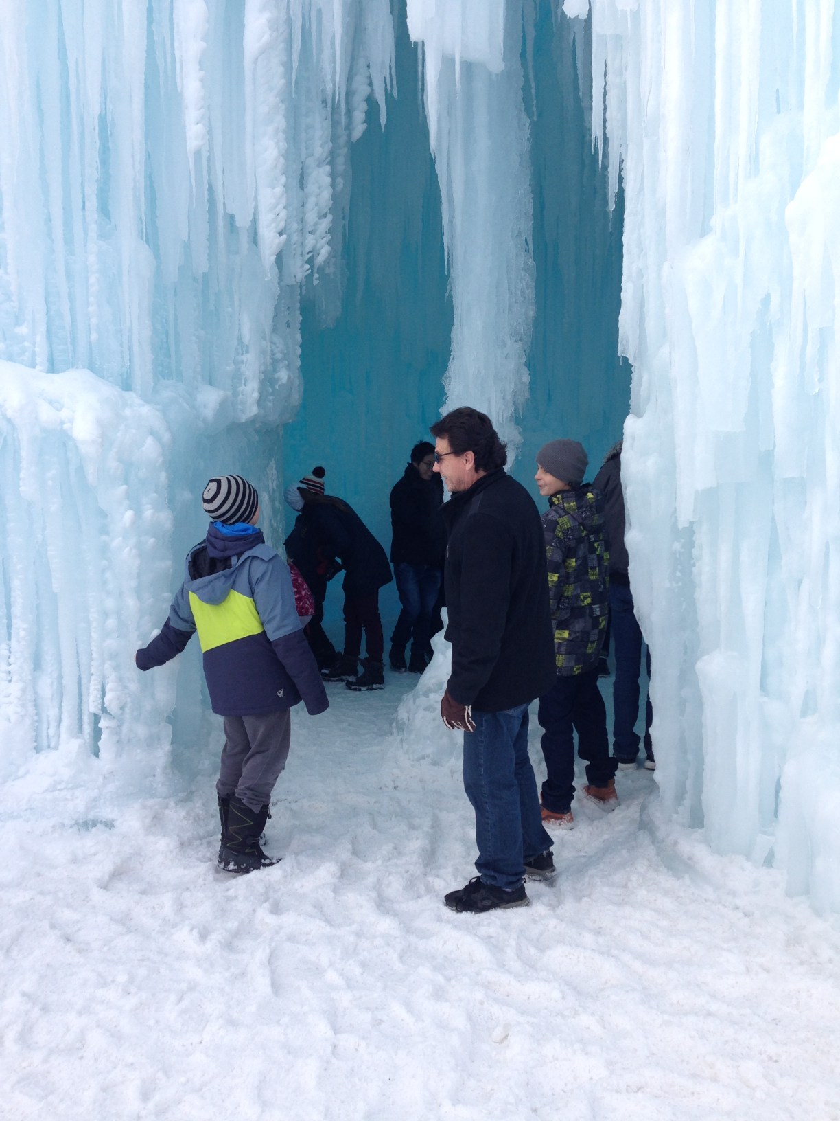 Edmonton Ice-Castles: How “Cool” Is This! – starrcreative
